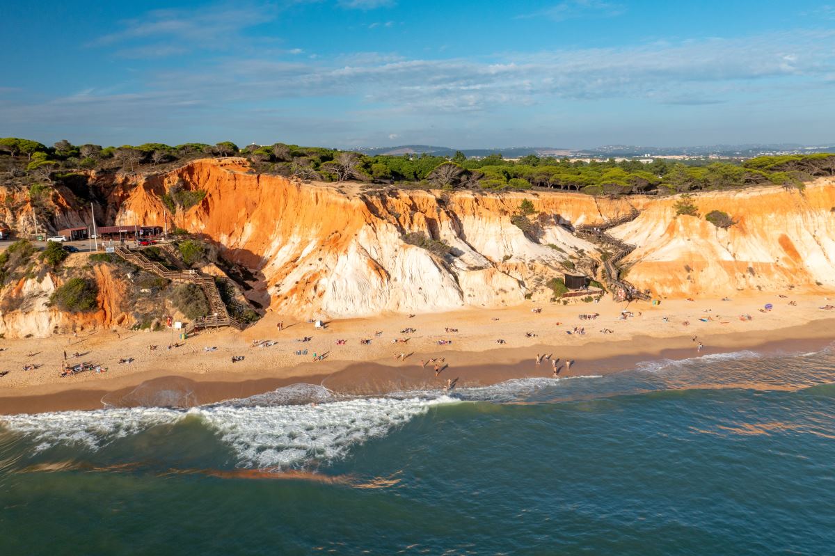 Praia da Falésia eleita a melhor do mundo – PLANETALGARVE