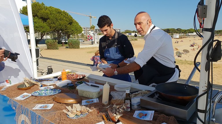 QUARTEIRA | Showcooking e Folclore no encerramento da Semana do Polvo ...