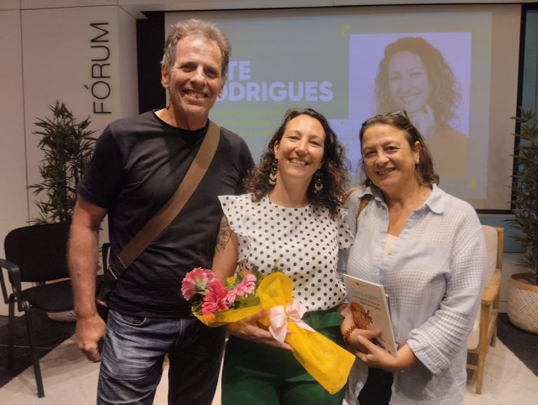 Rute Rodrigues apresentou na FNAC – Fórum Algarve o seu livro “Pedro e ...